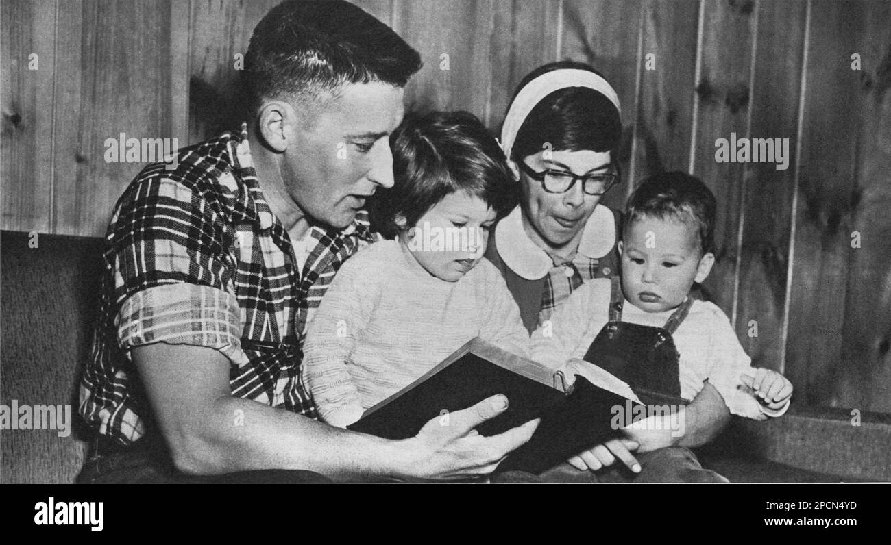 Giallo Black and White Stock Photos & Images - Alamy