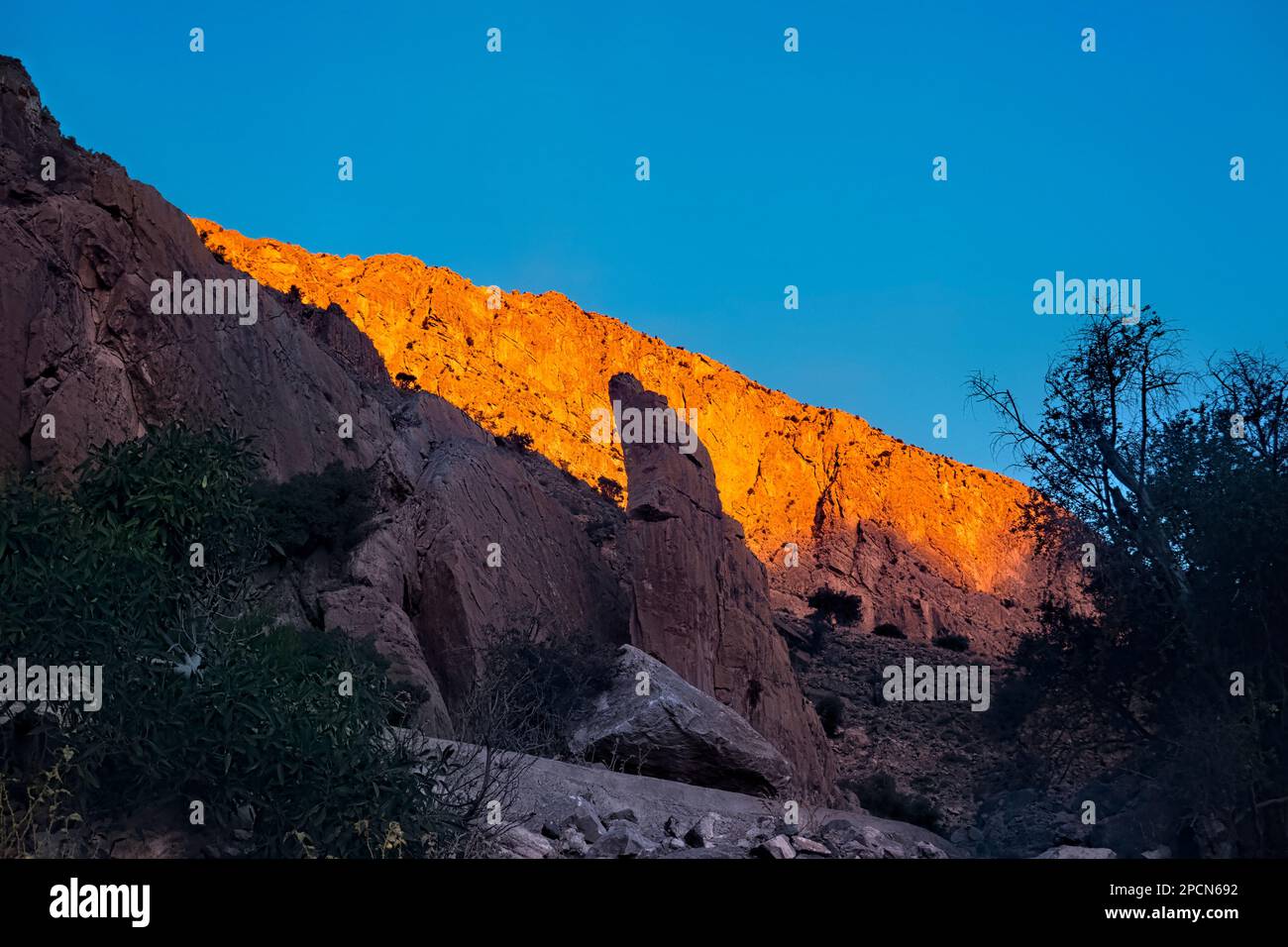 Sunrise in the Western Hajar Mountains, Wakan, Oman Stock Photo - Alamy