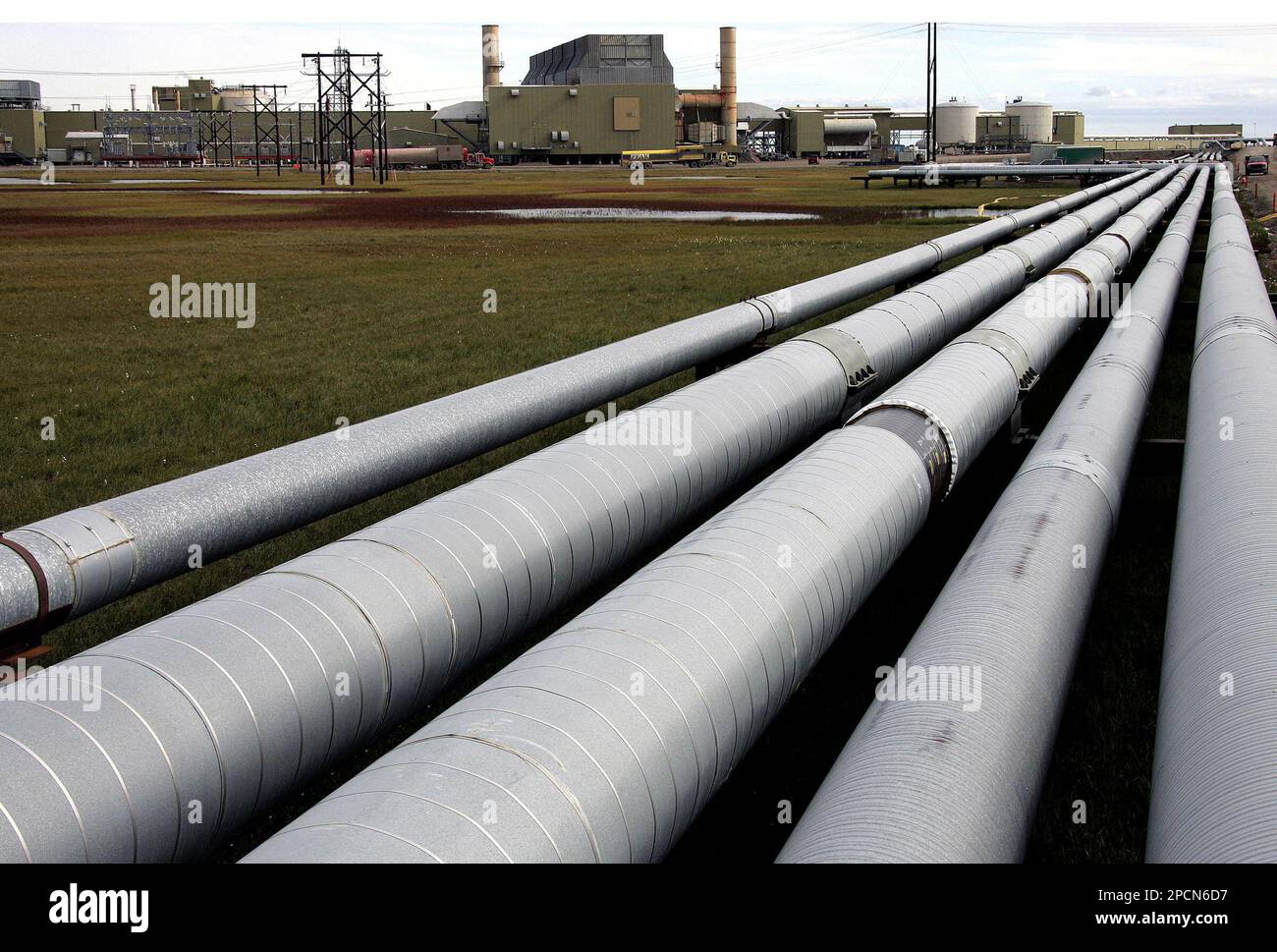 Oil transit and other pipelines run from BP's flow station FS1 Thursday ...