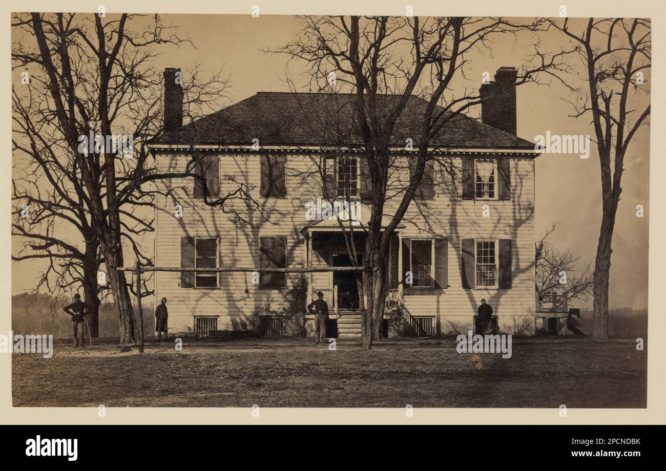 Union soldiers in front of a house. Title devised by Library staff ...