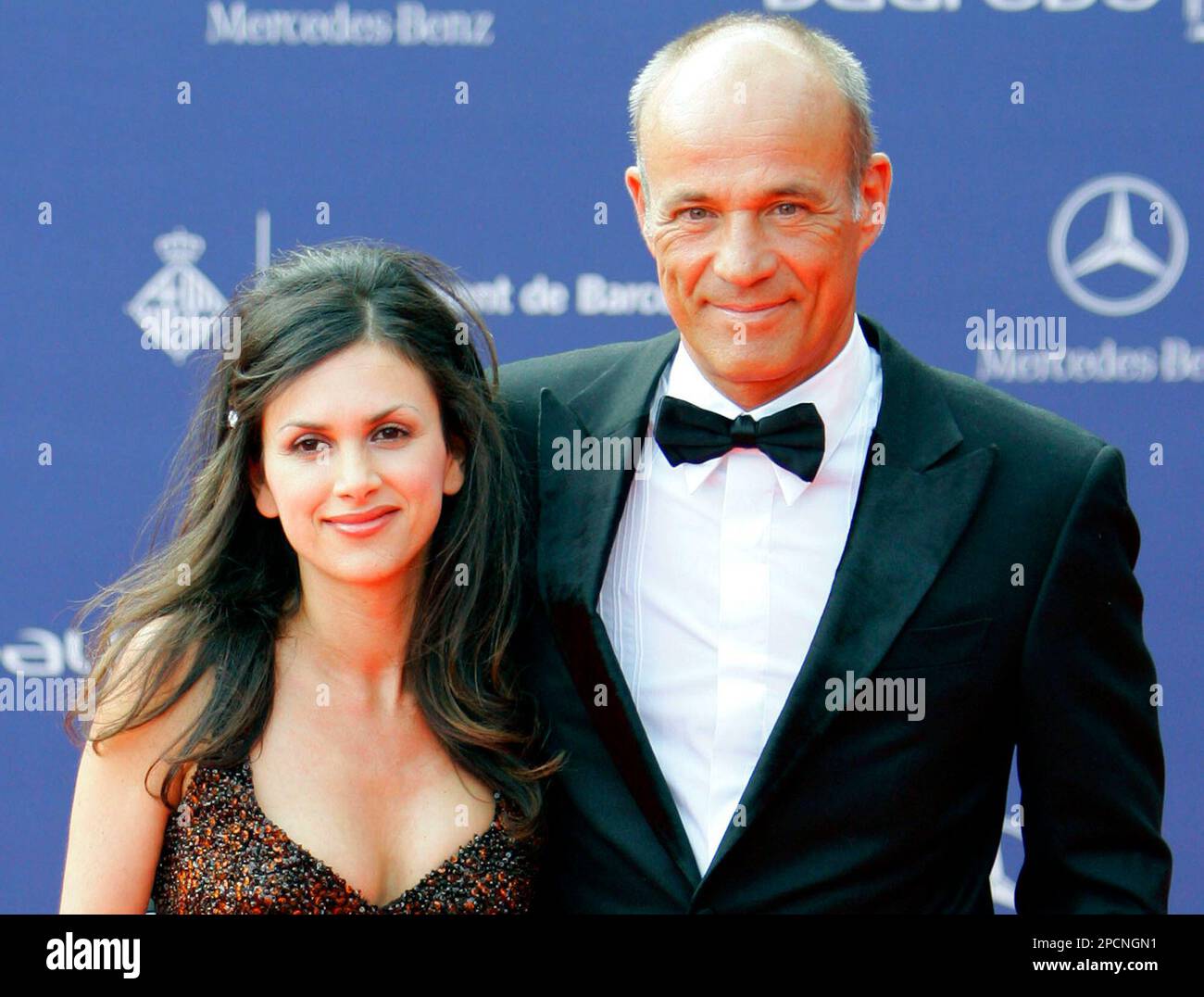 ** ARCHIV ** Schauspieler Heiner Lauterbach und Ehefrau Viktoria bei ihrer Ankunft zu den ...