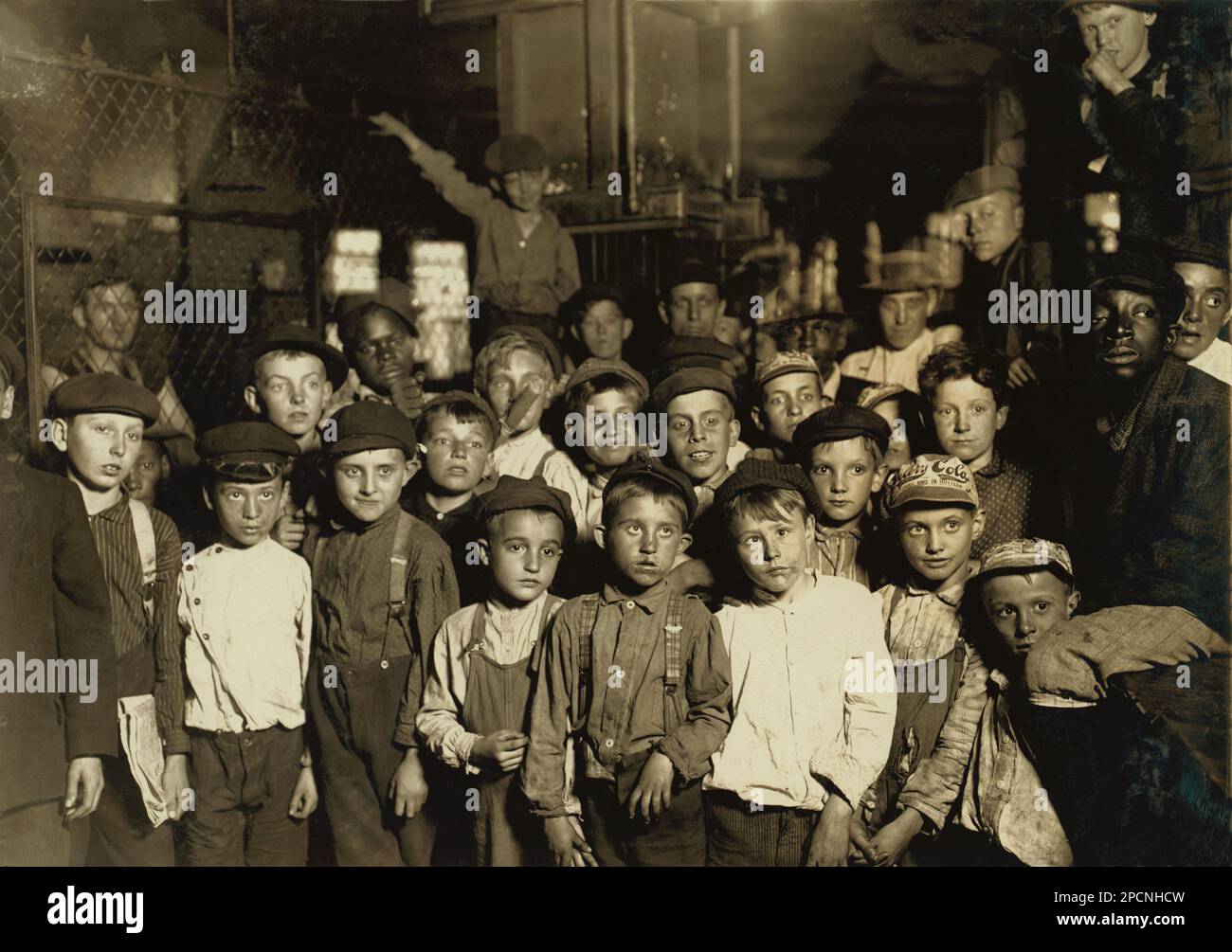 1940 office work hi-res stock photography and images - Alamy