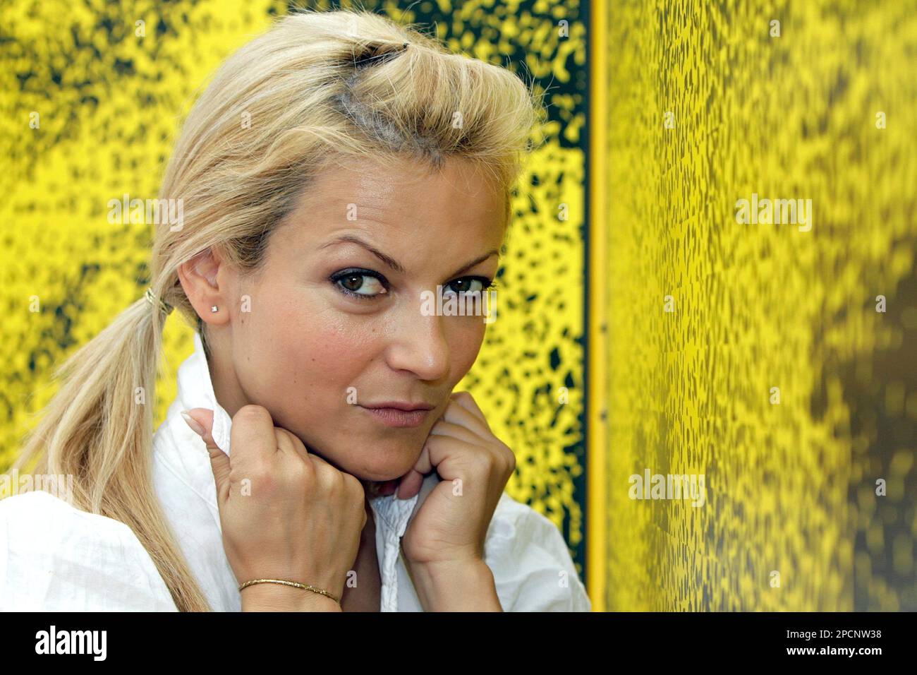 Actress Isabel Blanco, starring in the Spanish film "Un franco, 14 ...