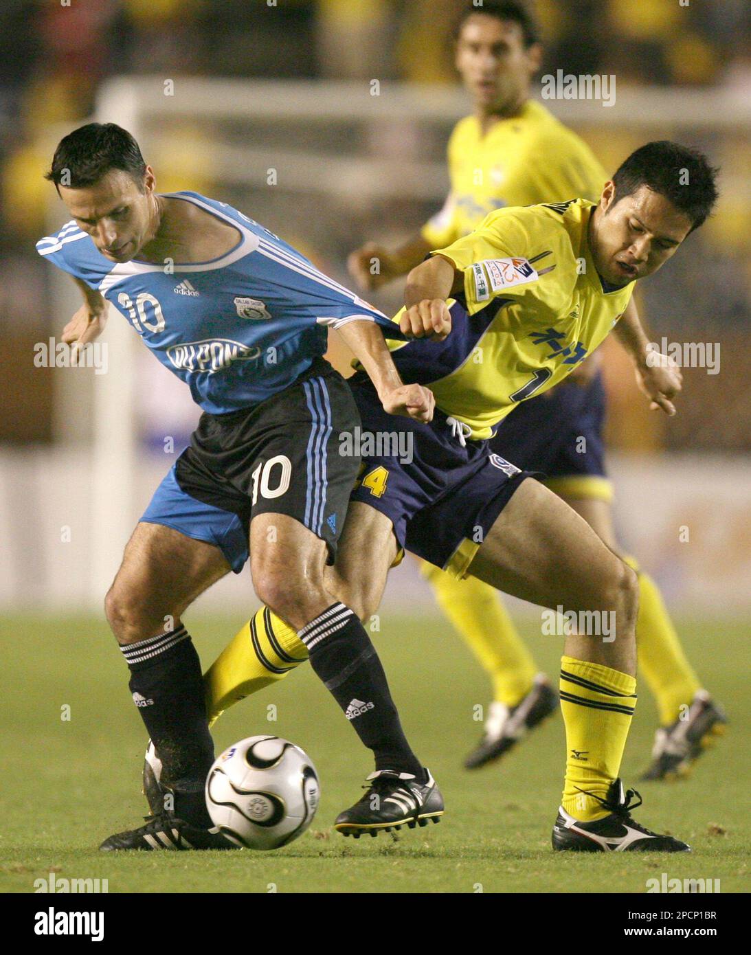 Chinese Dalian Shide FC's Miodrag Pantelic, left, and Japanese JEF ...