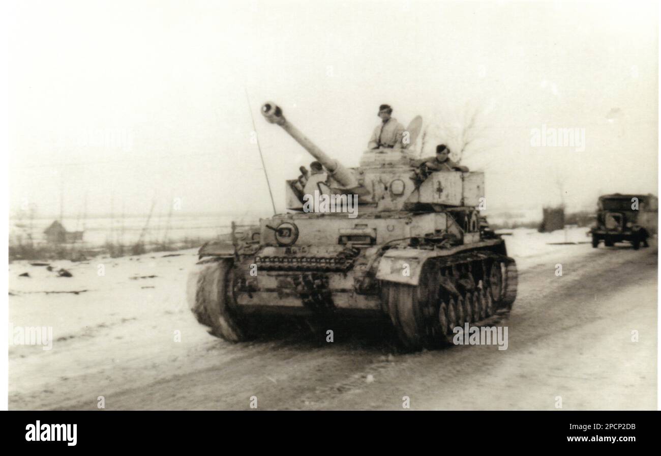 World War Two B&W photo German Panzer lV and crew in Winter Camo on the ...