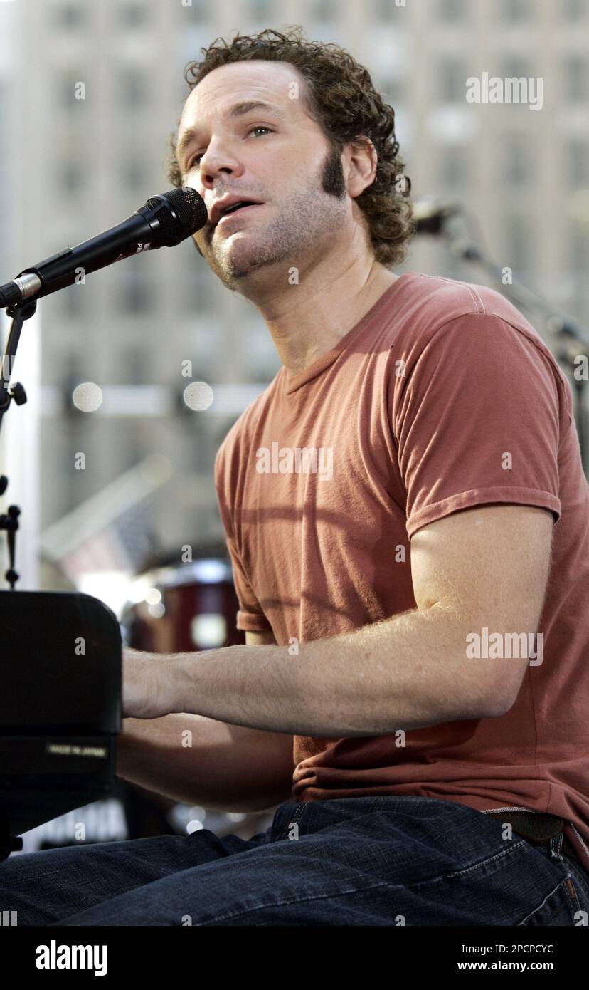 Lead singer John Ondrasik, of Five for Fighting, performs with his ...