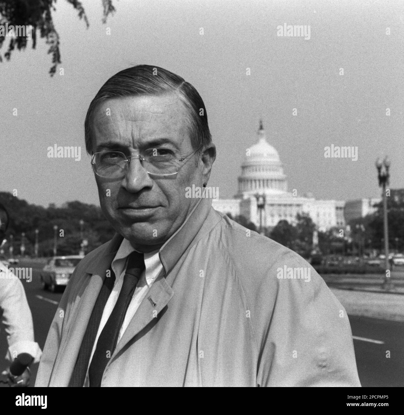 ** FILE ** Vincent Fuller, the chief defense counsel for accused presidential assailant John W ...