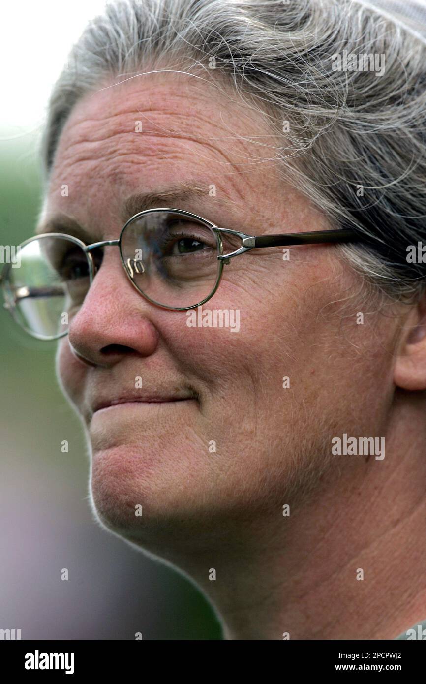 Arlene Landis, mother of Tour de France champion Floyd Landis, pauses ...