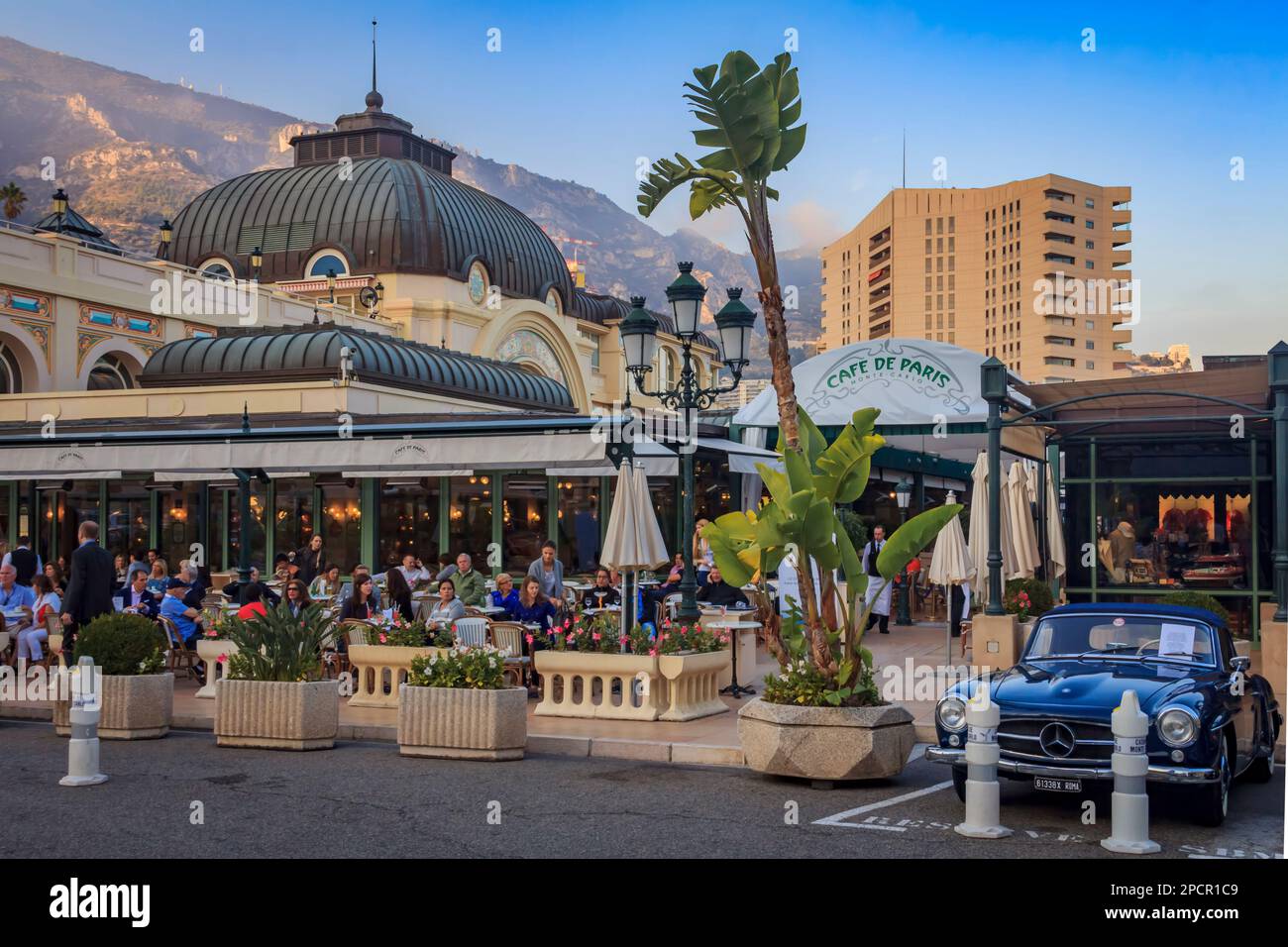 Monte Carlo, Monaco - October 16, 2013: Cafe de Paris, famous elegant ...