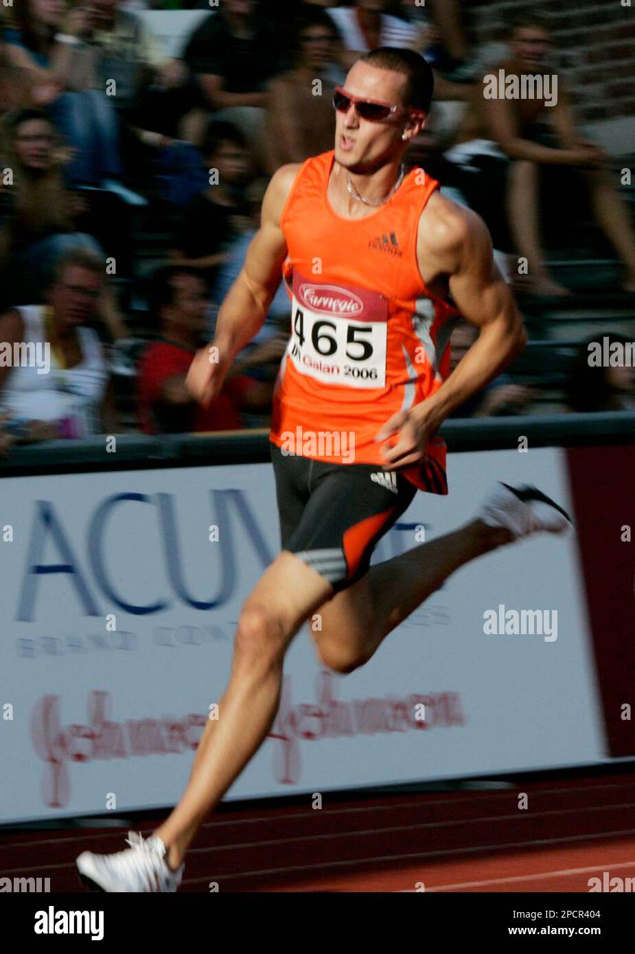 Jeremy Wariner from the US on his way to win the 400m at the DN Galan ...