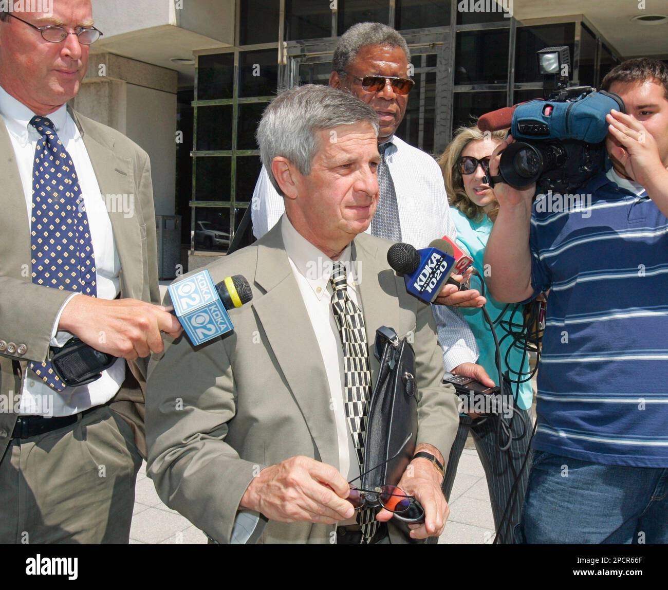 Attorney Niki Schwartz leaves the federal courthouse in Youngstown ...