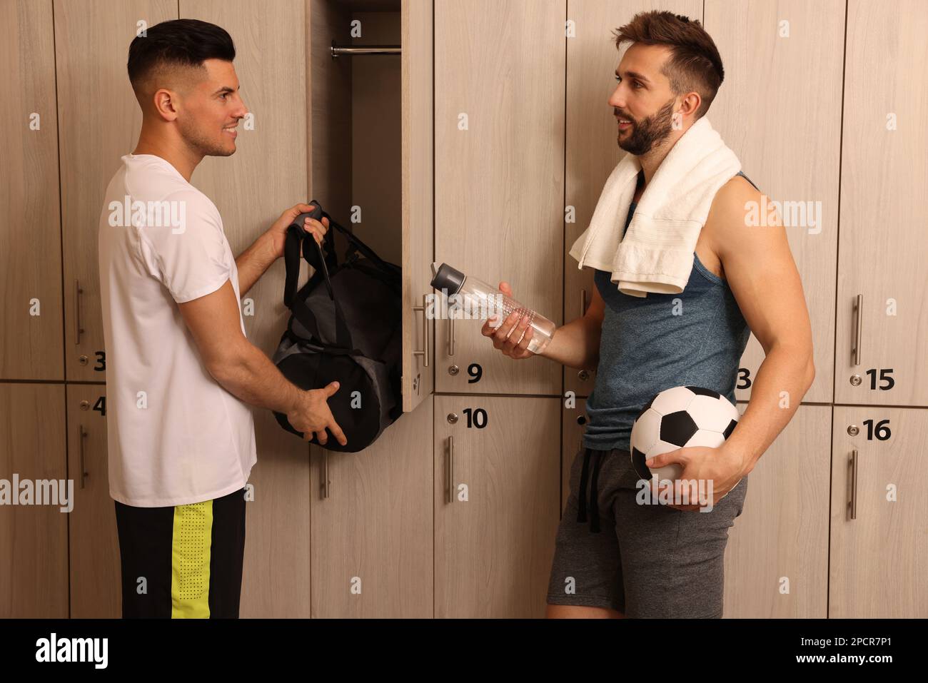 Football player locker room hi-res stock photography and images - Alamy