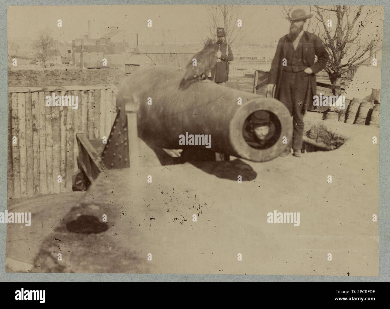 Battery Rodgers. Title from item, Hand written on verso: 15 inch Rodman ...