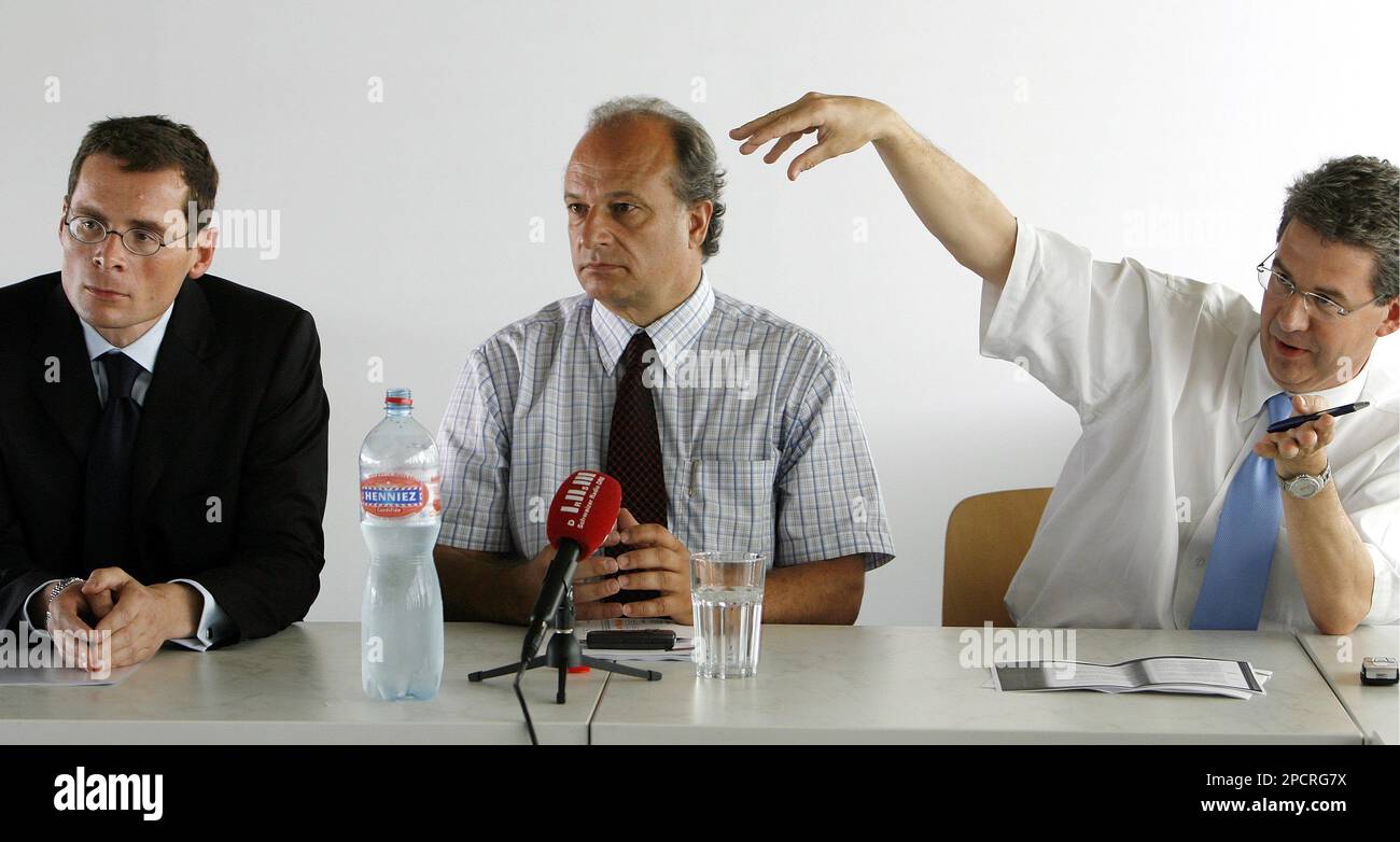 Roger Koeppel, links, designierter Chefredaktor und zukuenftiger ...