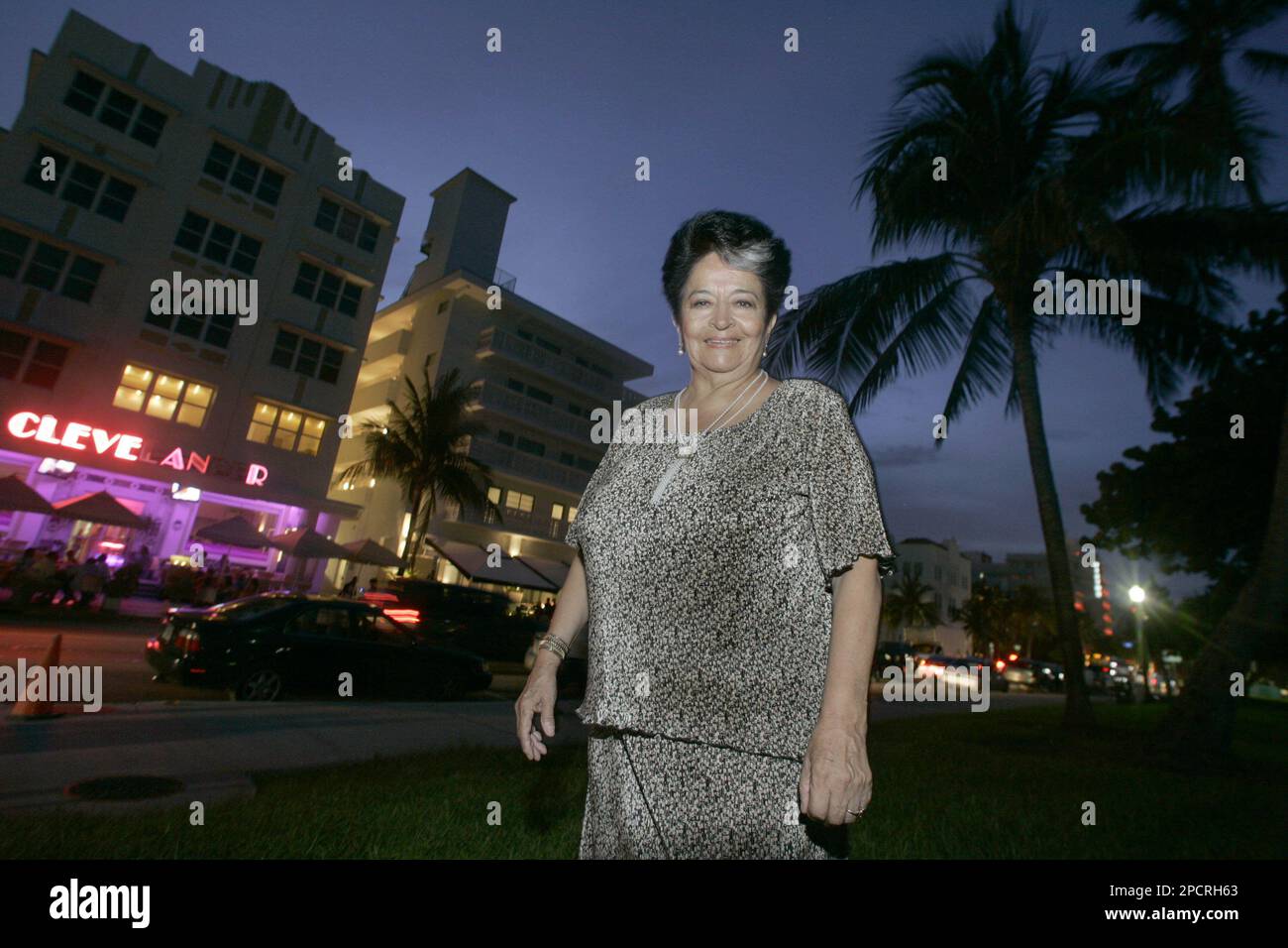 ** ADVANCE FOR THE WEEKEND, JULY 22-23 ** Rose DeMerle, 70, an extra on ...