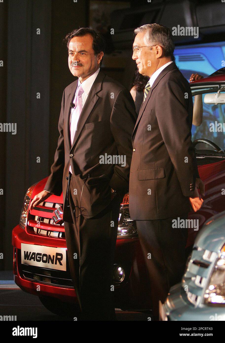 Managing Director of Maruti Suzuki Udyog Ltd., Jagdish Khattar, left, and Joint Managing ...