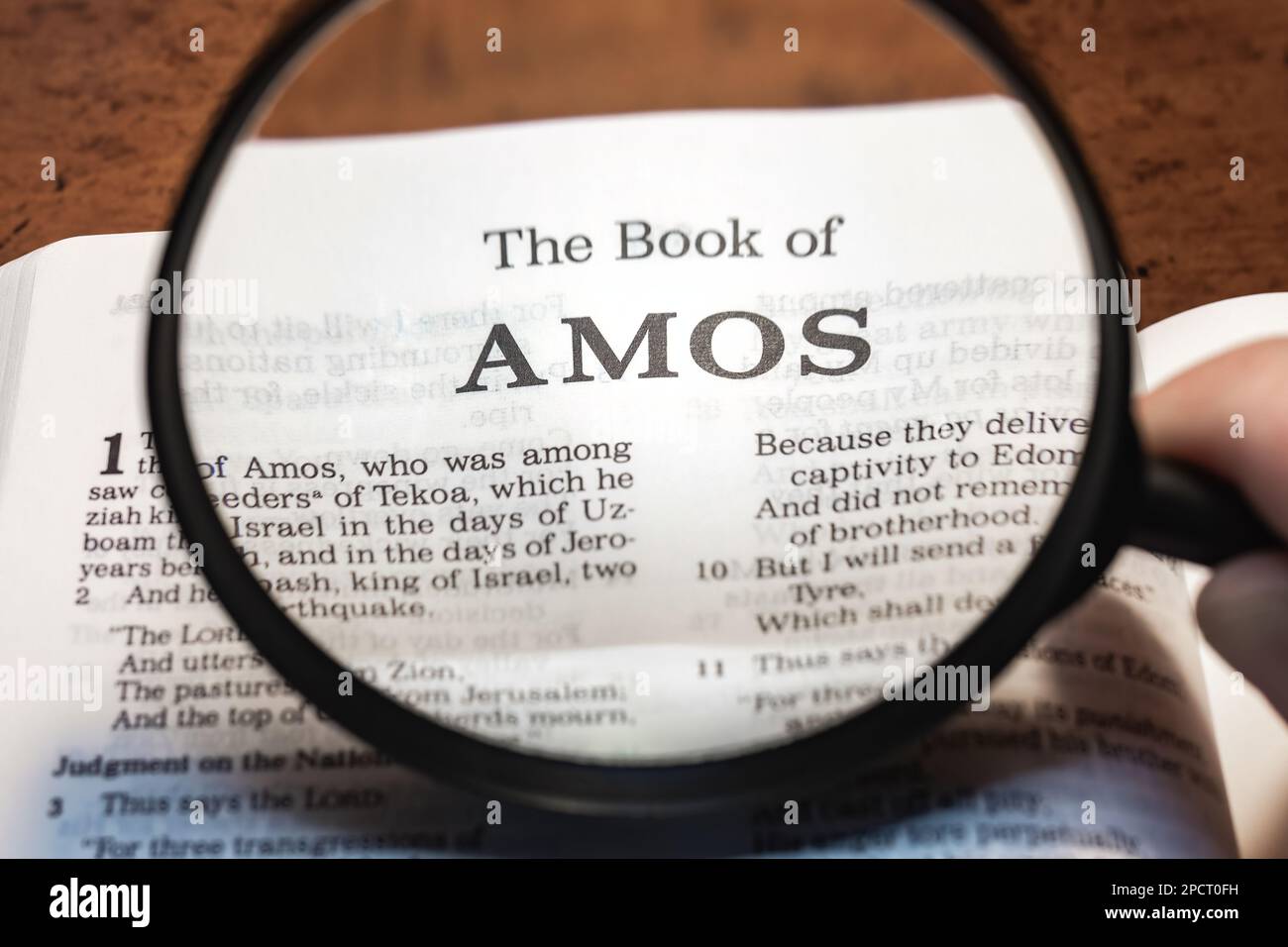 The book of amos hi-res stock photography and images - Alamy