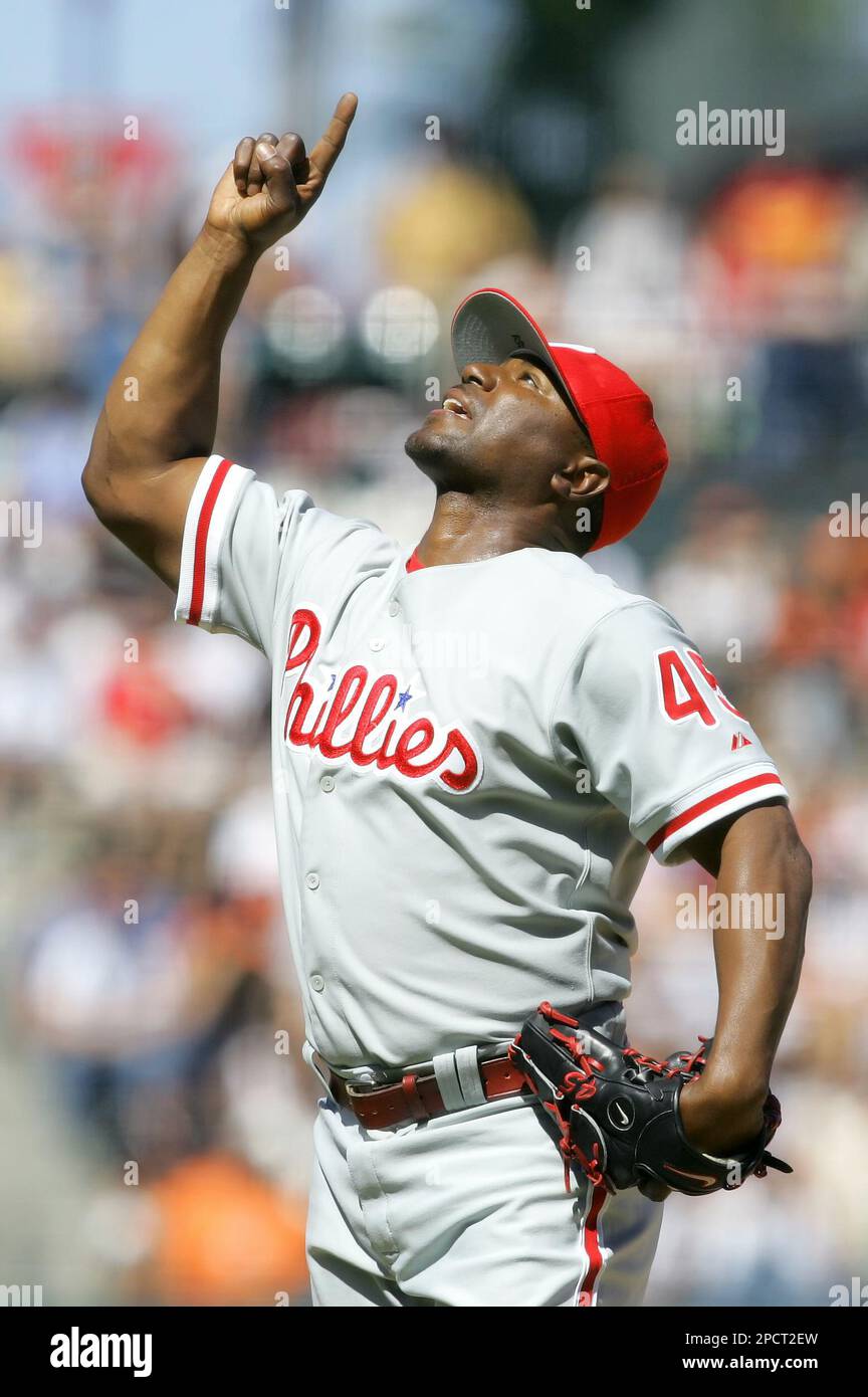 Philadelphia Phillies' Tom Gordon celebrates after striking out San ...