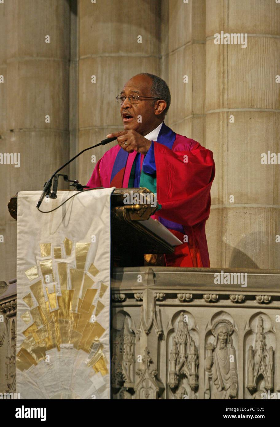 The Rev. James Forbes Jr. speaks from his pulpit at the Riverside ...