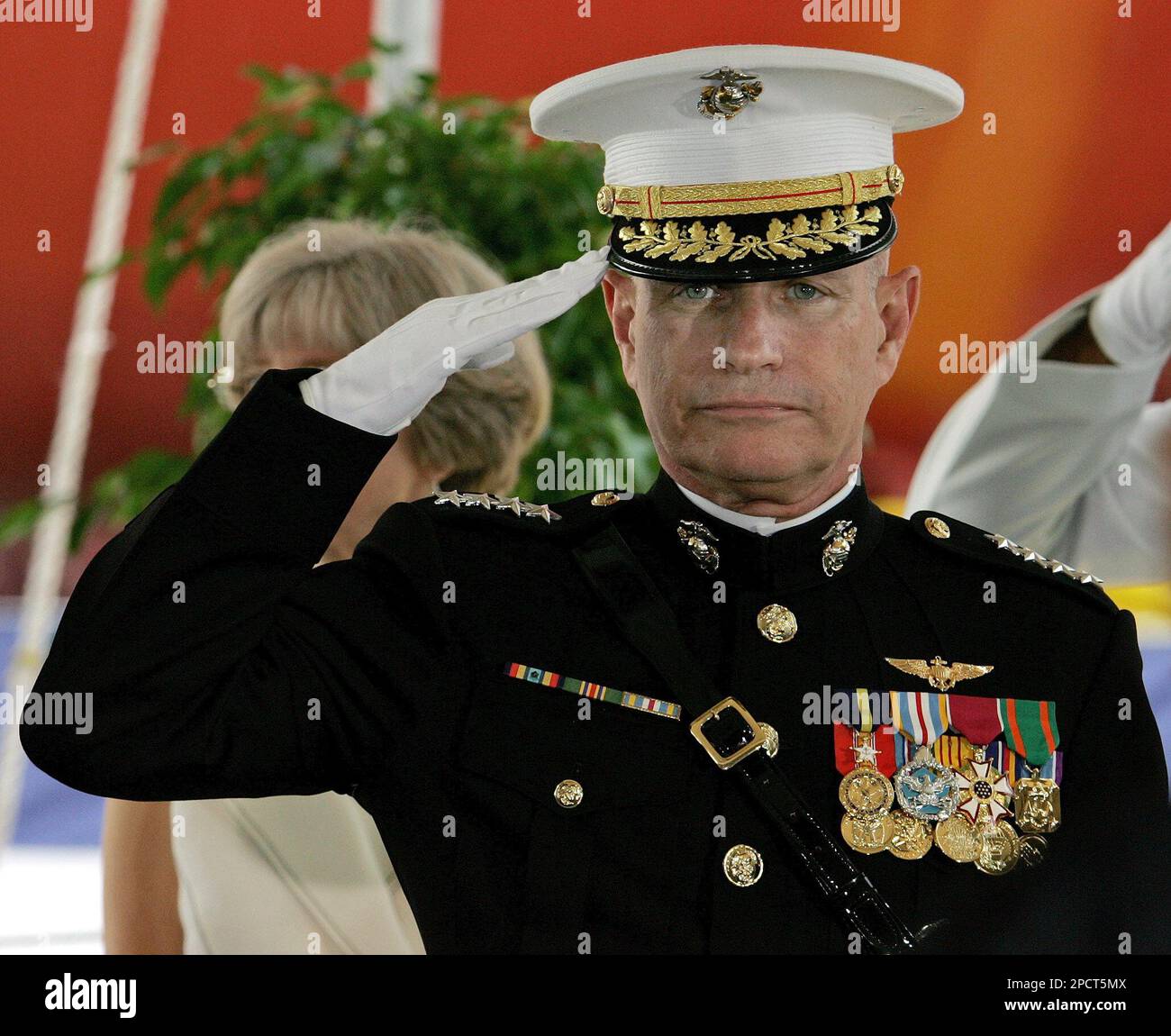 Gen. Robert Magnus, USMC Assistant Commandant of the Marine Corps ...