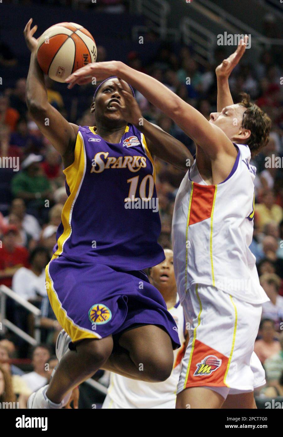 Phoenix Mercury center Kamila Vodichkova, of the Czech Republic, right ...