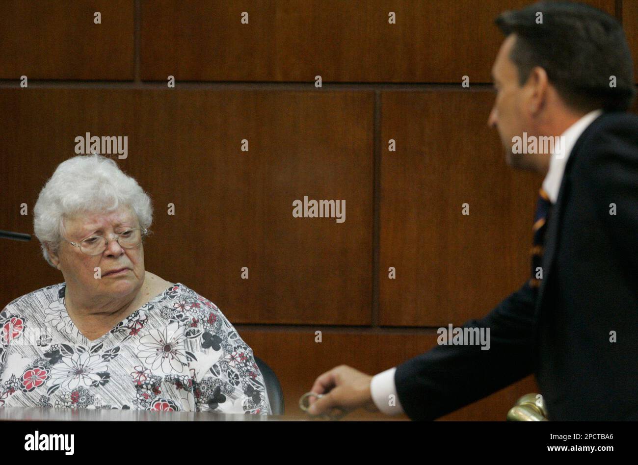 Attorney for Troy Victorino, Jeff Dowdy, right, shows a set of keys to ...
