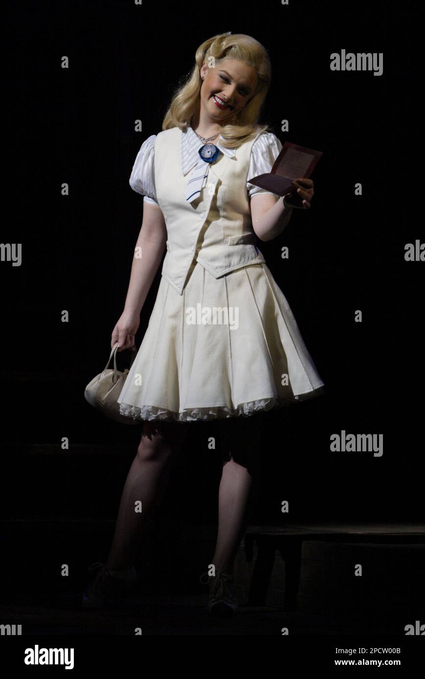 Lucy Durack (Glinda the Good Witch) Press Call for the hugely popular ...
