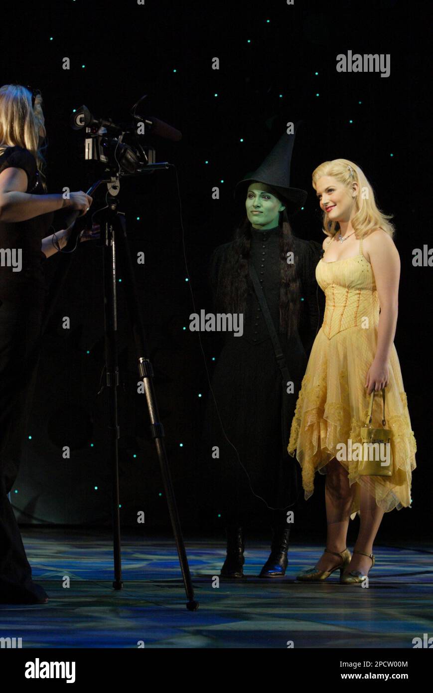 Lucy Durack (Glinda the Good Witch) and Amanda Harrison (Elphaba the ...