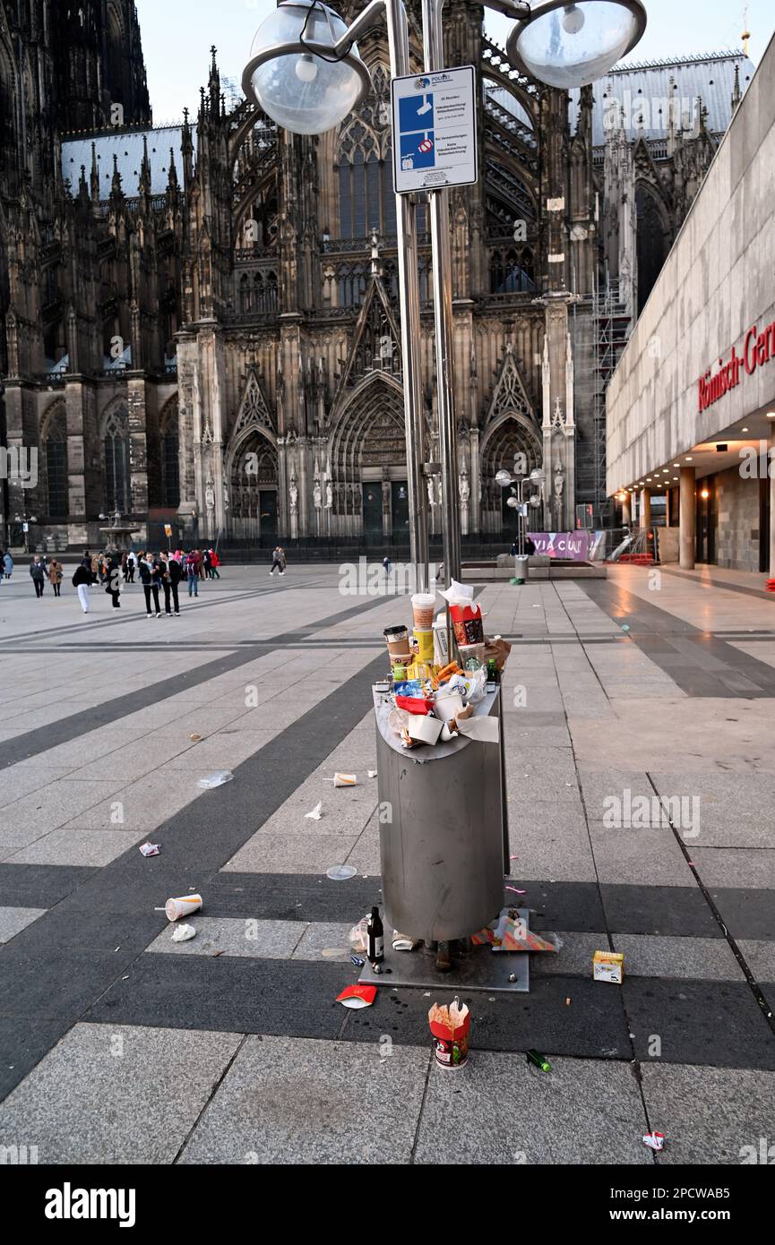 Cologne, Germany. 11th Mar, 2023. A full public trash can, trash cans ...