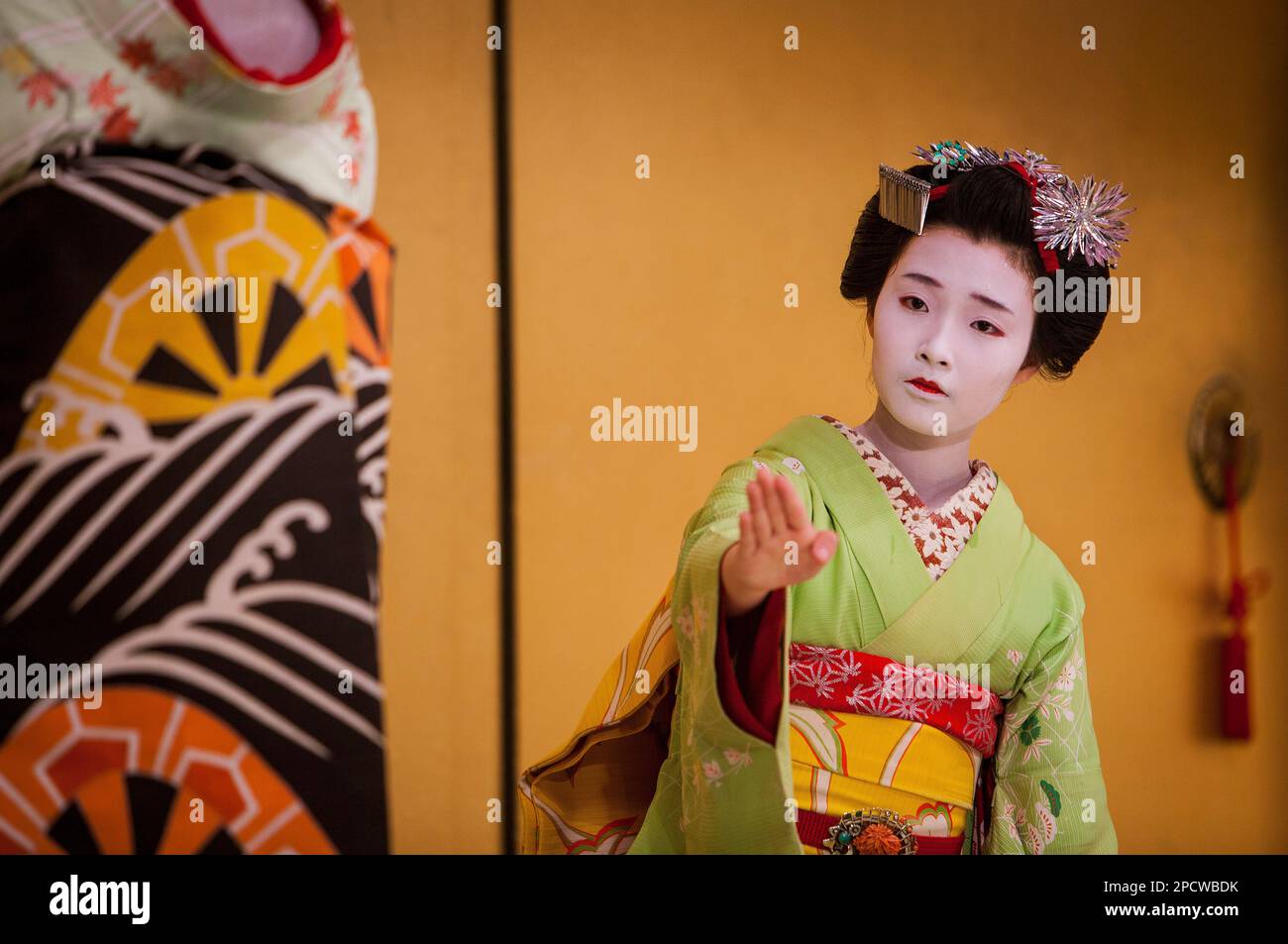 Show of Maikos,(geisha apprentices)they interpret Kyomai, is a Kyoto ...