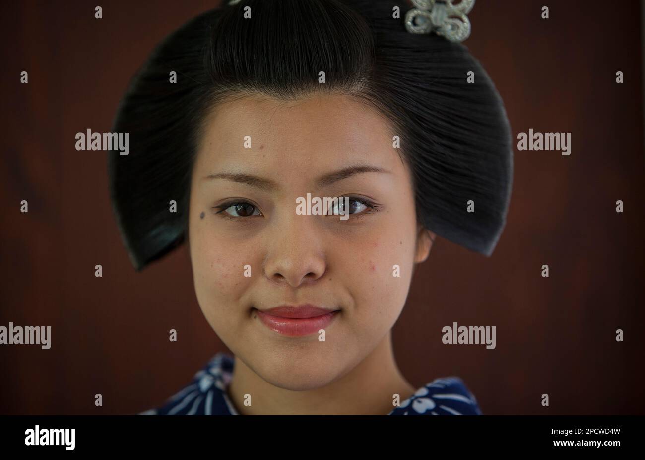 Fukukimi, 'maiko' (geisha apprentice) from Ishihatsu okiya (house of geisha).Geisha's distric of ...