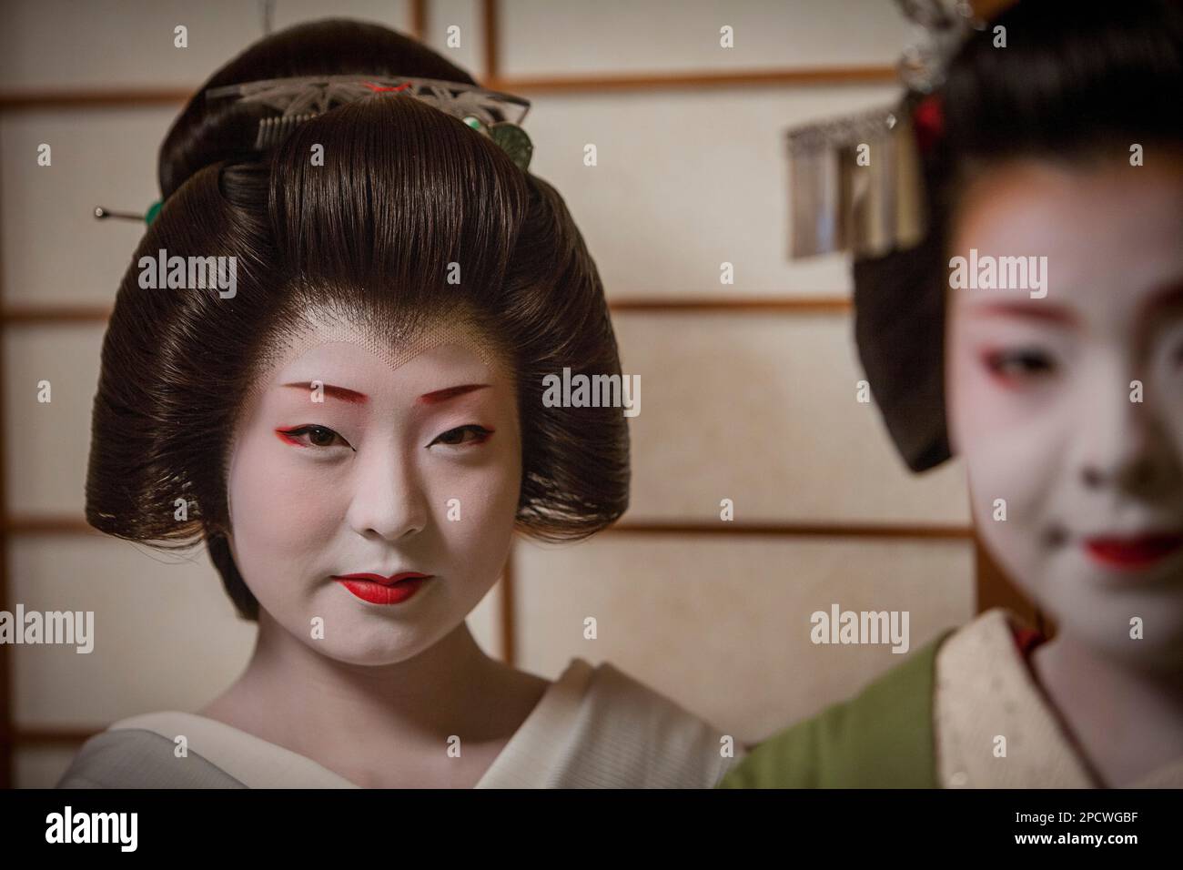 Fukuyu,geisha and Fukukimi,'maiko' (geisha apprentice). from Ishihatsu ...