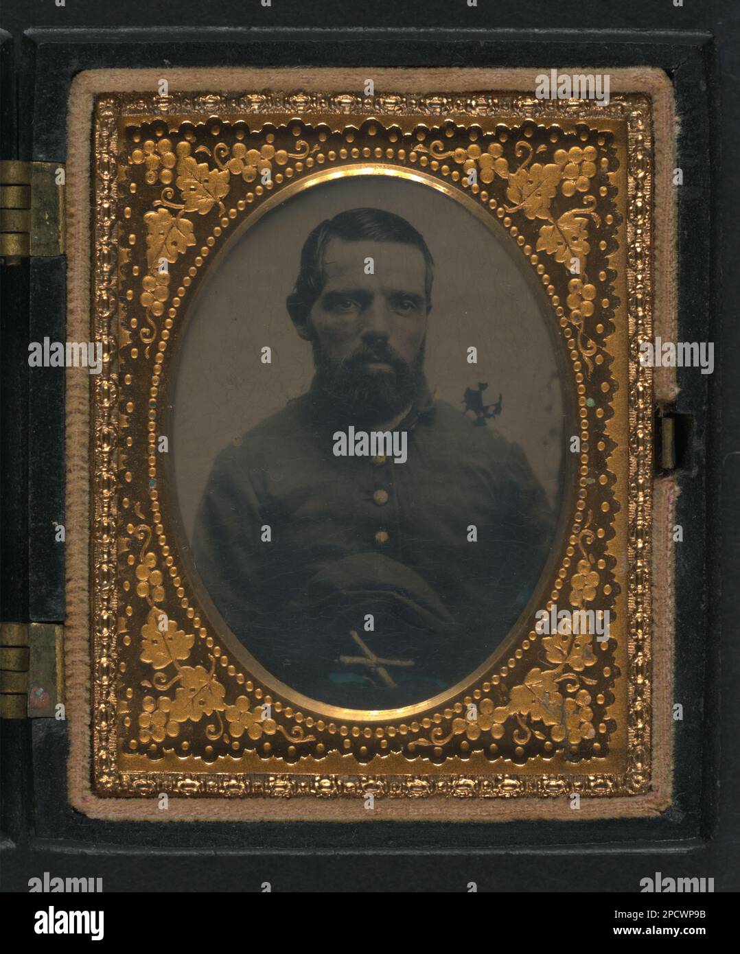 Unidentified soldier in Union uniform with artillery forage cap. United ...