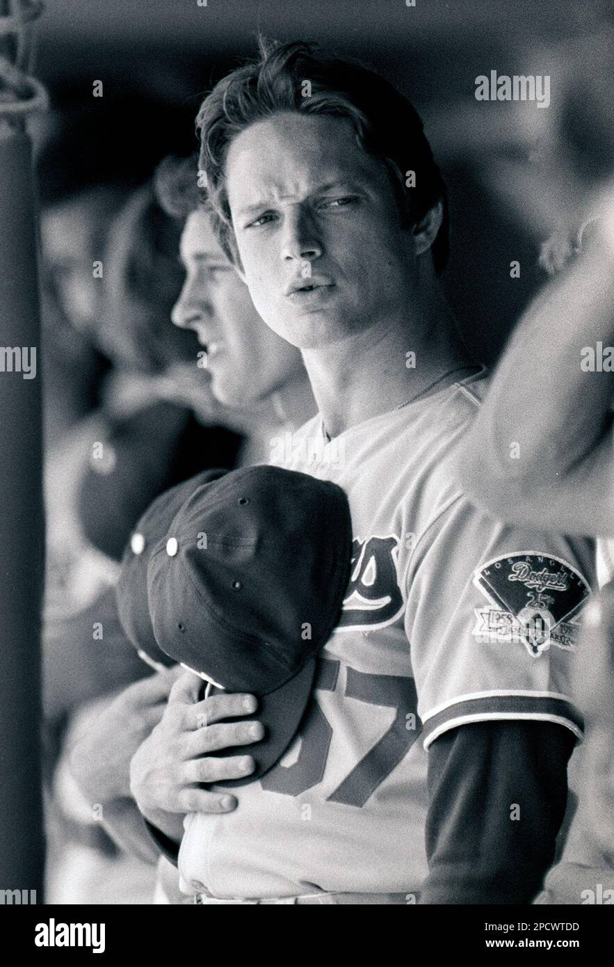 ** FILE ** Los Angeles dodgers pitcher Steve Howe listens to the ...