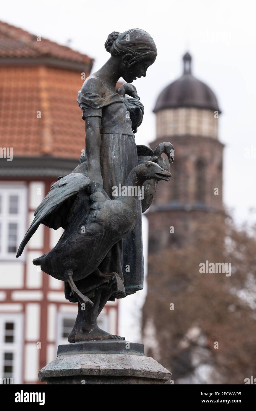 14 March 2023, Lower Saxony, Göttingen: The figure from the Gänseliesel ...