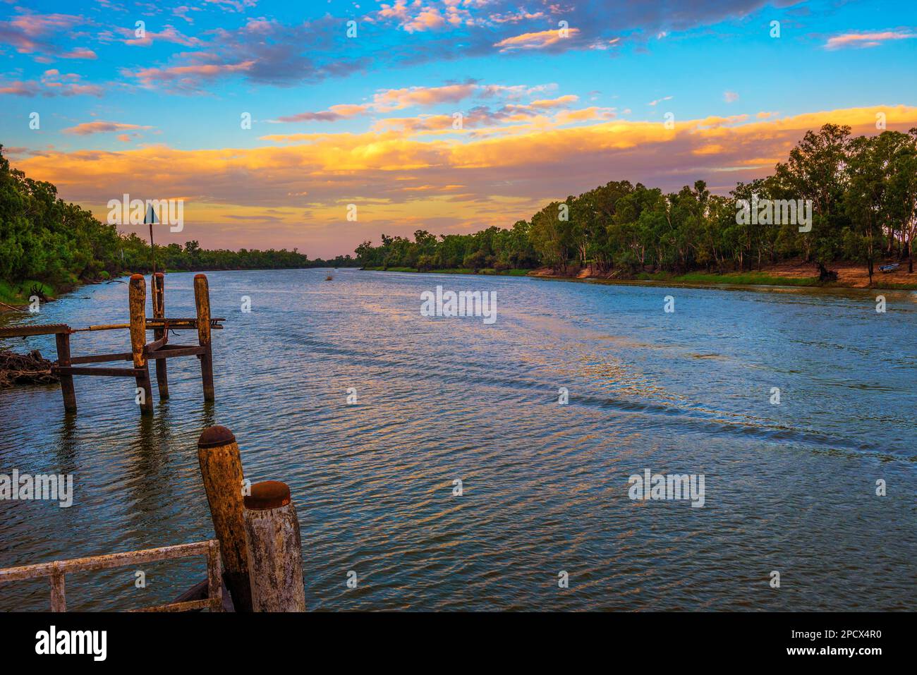 Colorful river landscape hi-res stock photography and images - Alamy
