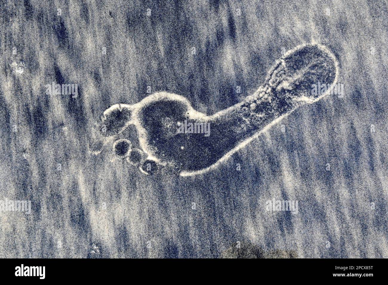 Female footprint hi-res stock photography and images - Alamy