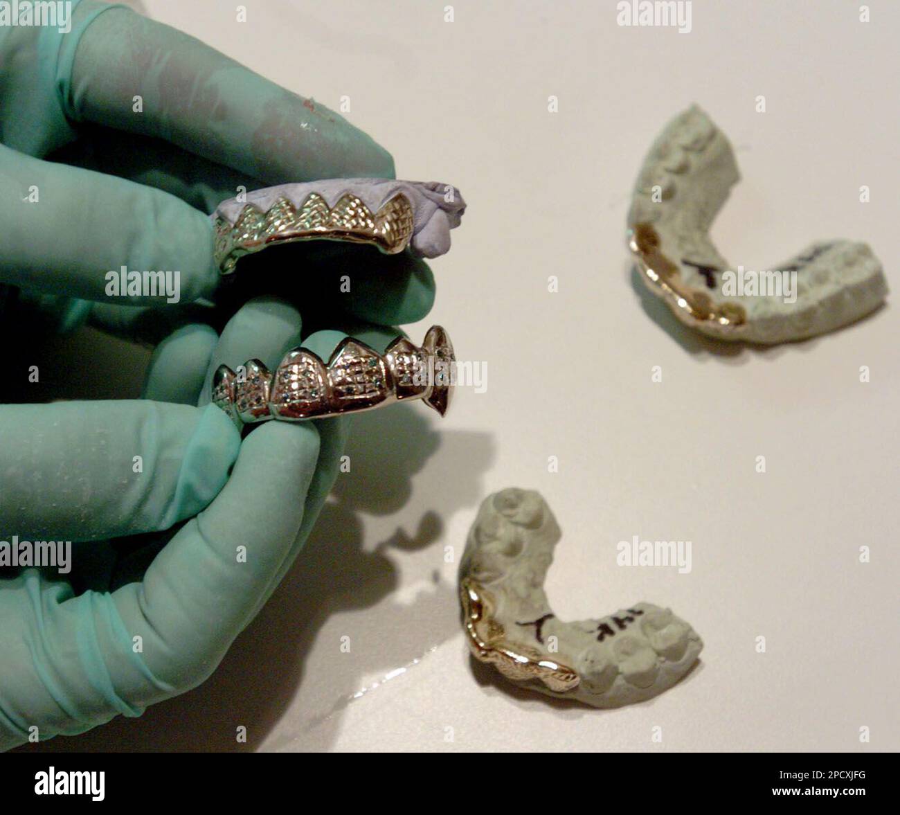 ** ADVANCE FOR WEEKEND JUNE 24-25 ** Tim Stone, a dental supply ...