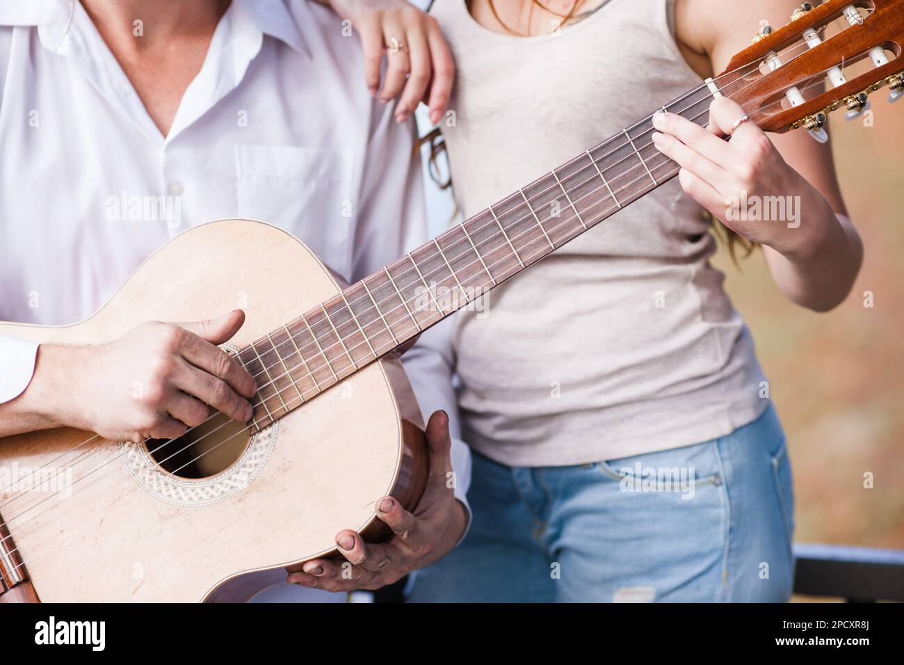 Tutorial individual hi-res stock photography and images - Alamy