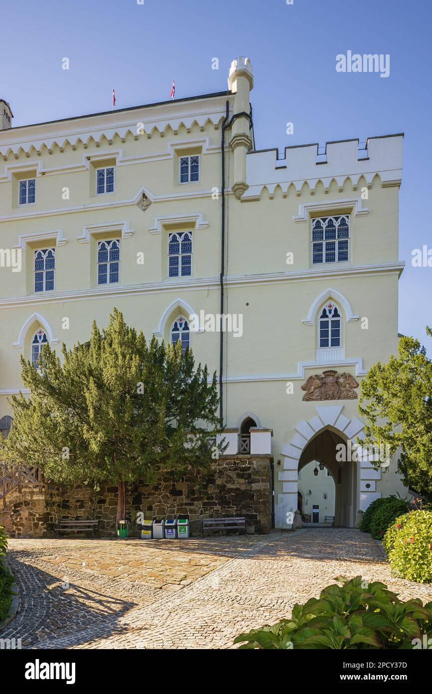 At the entrance of Trakoscan Castle a rather small observation fortress ...