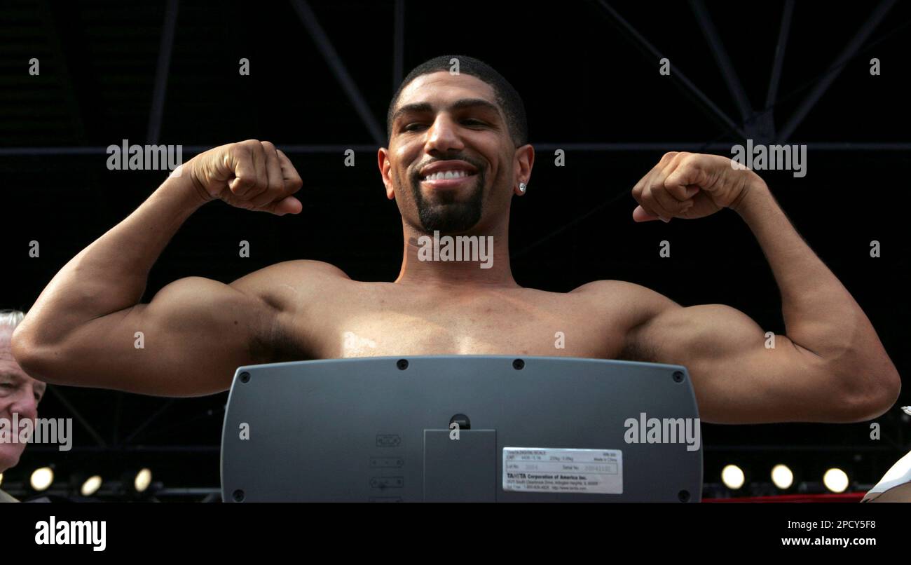 Challenger Winky Wright, from St. Petersburg, Fla., poses during the ...