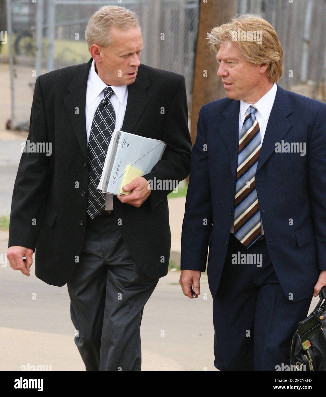 Former Oklahoma District Judge Donald Thompson, left, talks with his ...