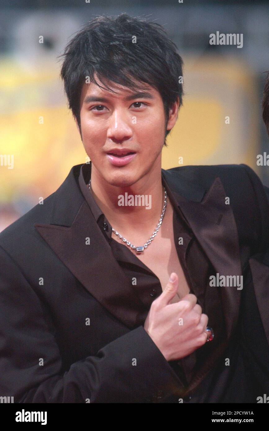 Famed Taiwanese singer Leehom Wang arrives at the 17th Golden Melody ...