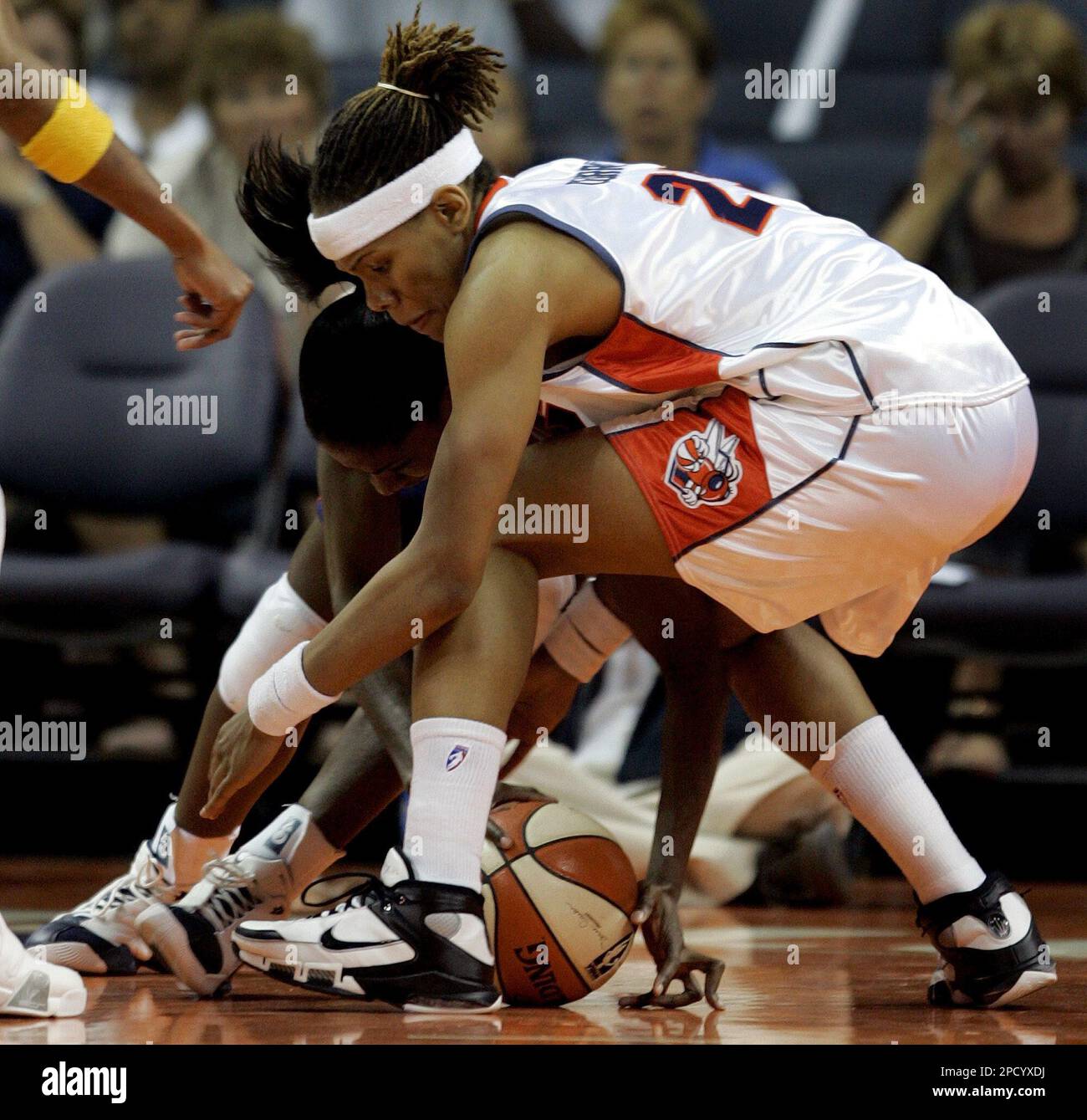 Charlotte Sting's Monique Currie, right, and Indiana Fever's Charlotte ...