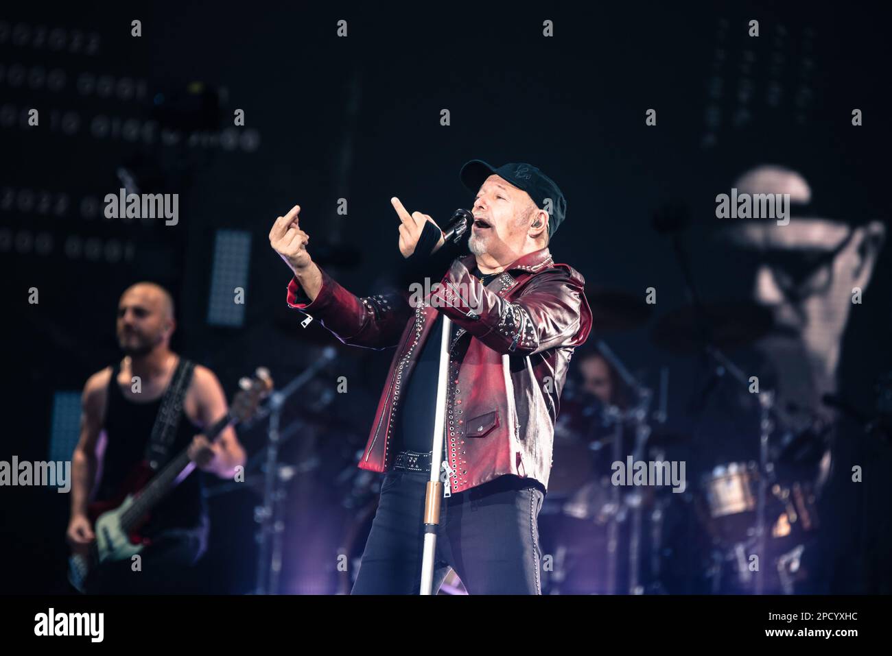 Torino, Italia. 30 giugno 2022. Il cantante rock italiano Vasco ha ...