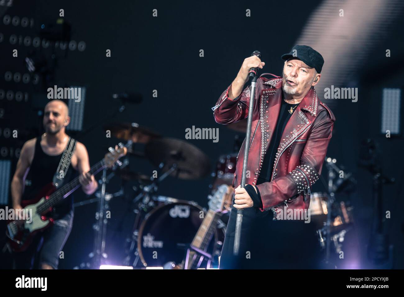 Torino, Italia. 30 giugno 2022. Il cantante rock italiano Vasco ha ...
