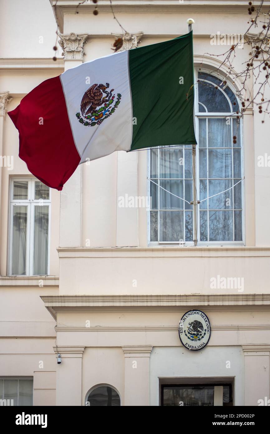 Latin american embassy hi-res stock photography and images - Alamy