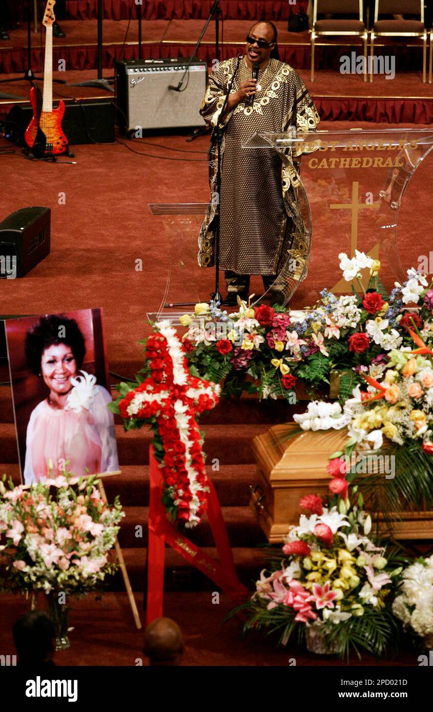 Singer Stevie Wonder sings near the coffin of his mother Lula Mae ...