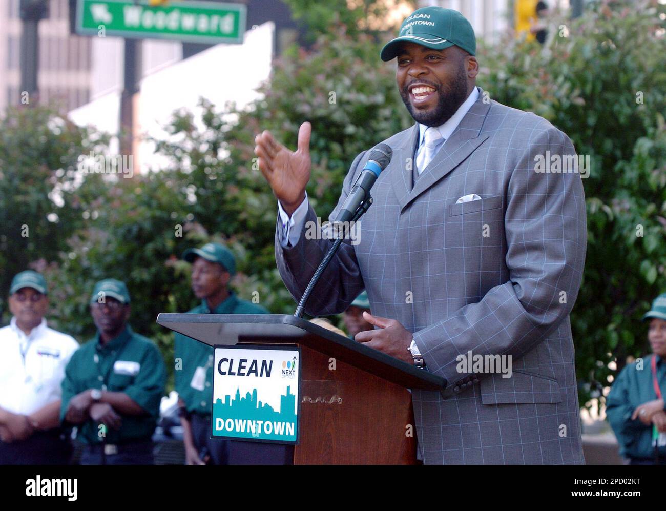 Detroit Mayor Kwame Kilpatrick talks during a news conference to ...