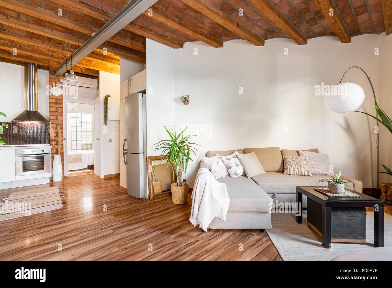 Corner house floor plan hi-res stock photography and images - Alamy